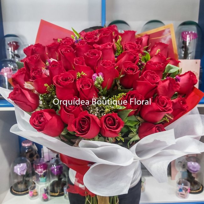 Ramo de 50 Rosas Rojas